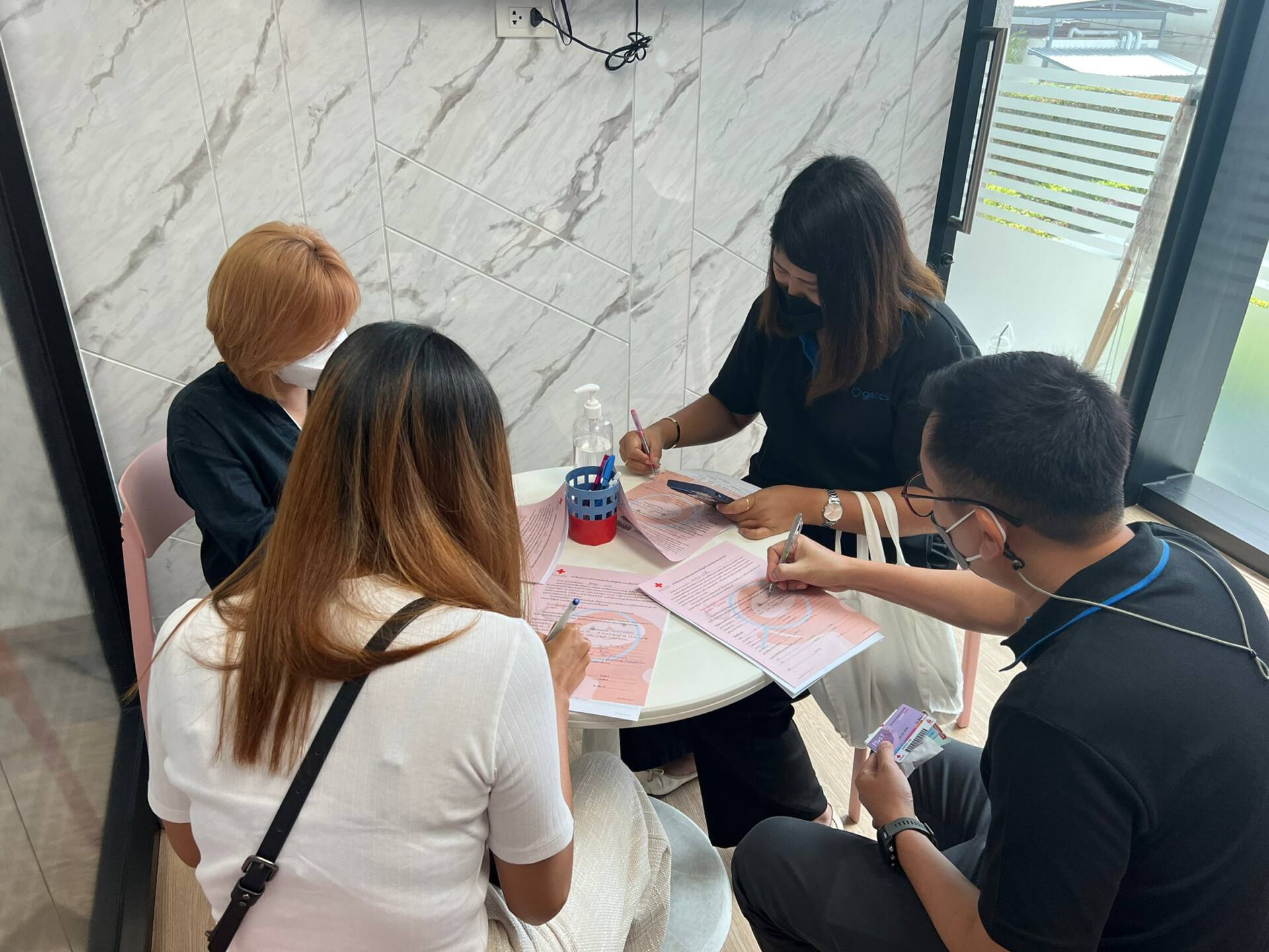 B ร่วมใจ.....บริจาคโลหิต ครั้งที่ 1 - BEGISTICS