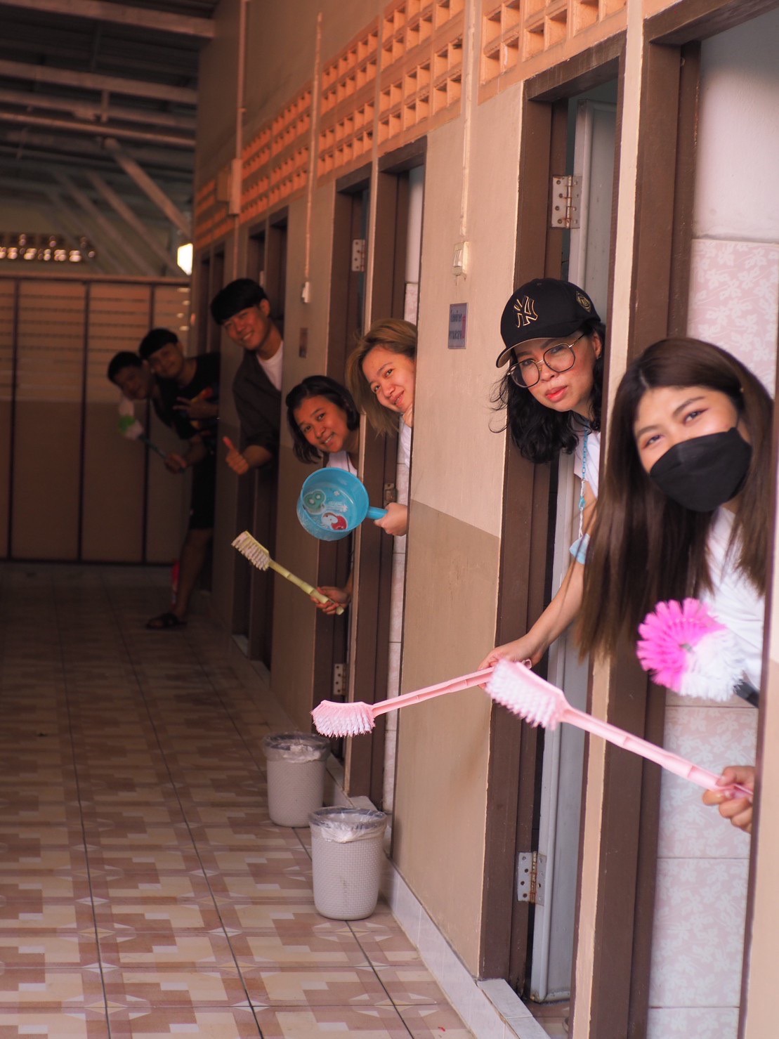 CSR ถวายสังฆทานและทำความสะอาดวัด ณ วัดศรีรัตนารามบ่อหิน - BEGISTICS